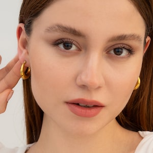 Gold Hoop Earrings, 18K Gold Chunky Earrings, Thick C Shape Earrings ...