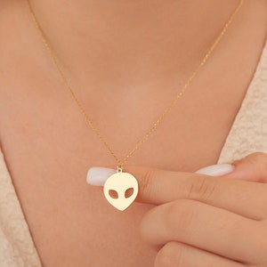 Gold Alien Face Necklace, Silver Alien Head Pendant, Funny Ufo Vibes ...