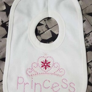 Pearlie Machine Embroidery Font Whimsical Alphabet for Personalization ...