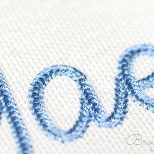 Dense Chain Script Font Machine Embroidery Handwritten "soleil ...