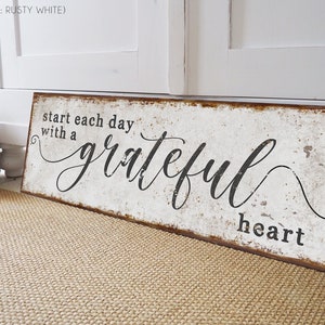 Rustic Farmhouse Bedroom Sign: Grateful Heart Wall Art - Etsy