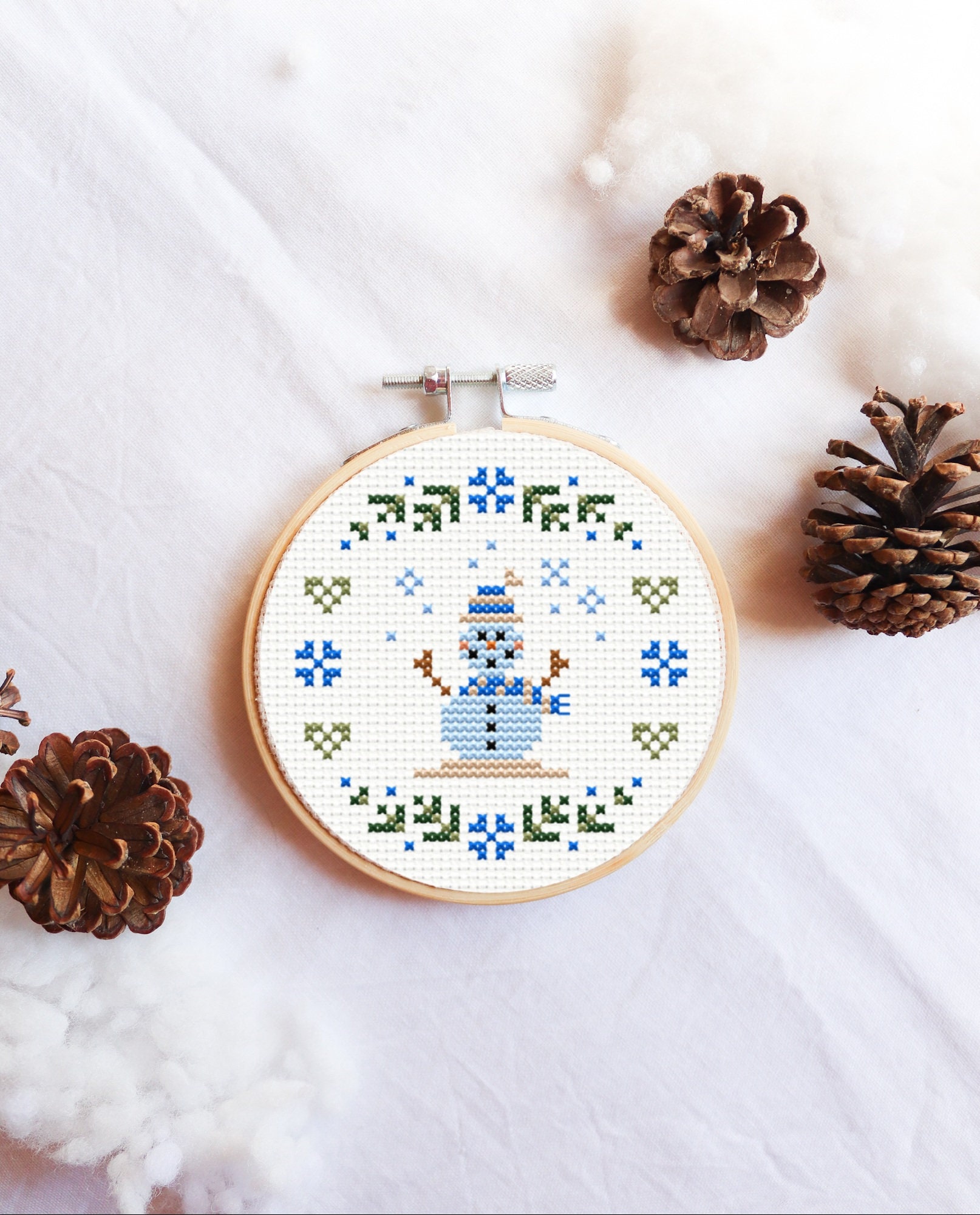 Christmas Cross Stitch Patterns, Winter Cross Stitch Patterns, Small ...
