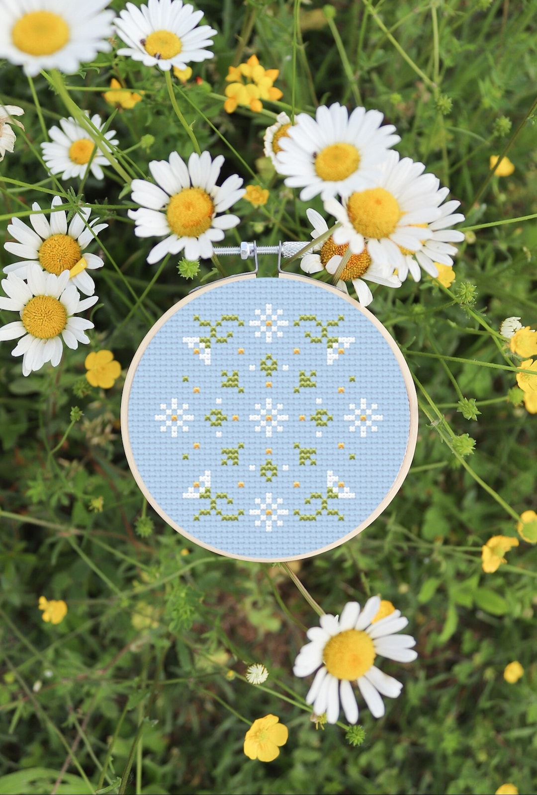 Daisy Cross Stitch Pattern, Mandala Cross Stitch Pattern, Spring Cross Stitch Pattern, Flowers ...