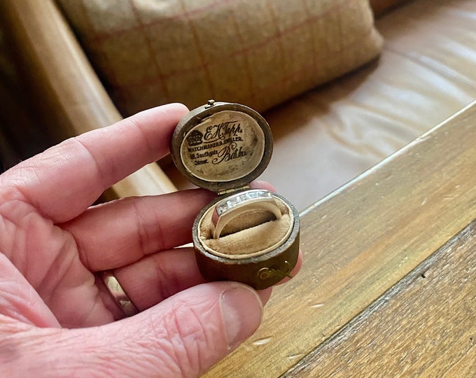 Antique Ring Box. Small Vintage Ring Box. Vintage Jewellery Box ...