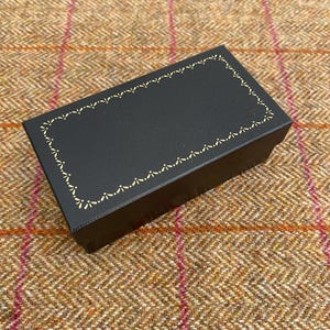 Vintage Style Cufflinks Box. New Luxury Jewellery Box for Cufflinks ...