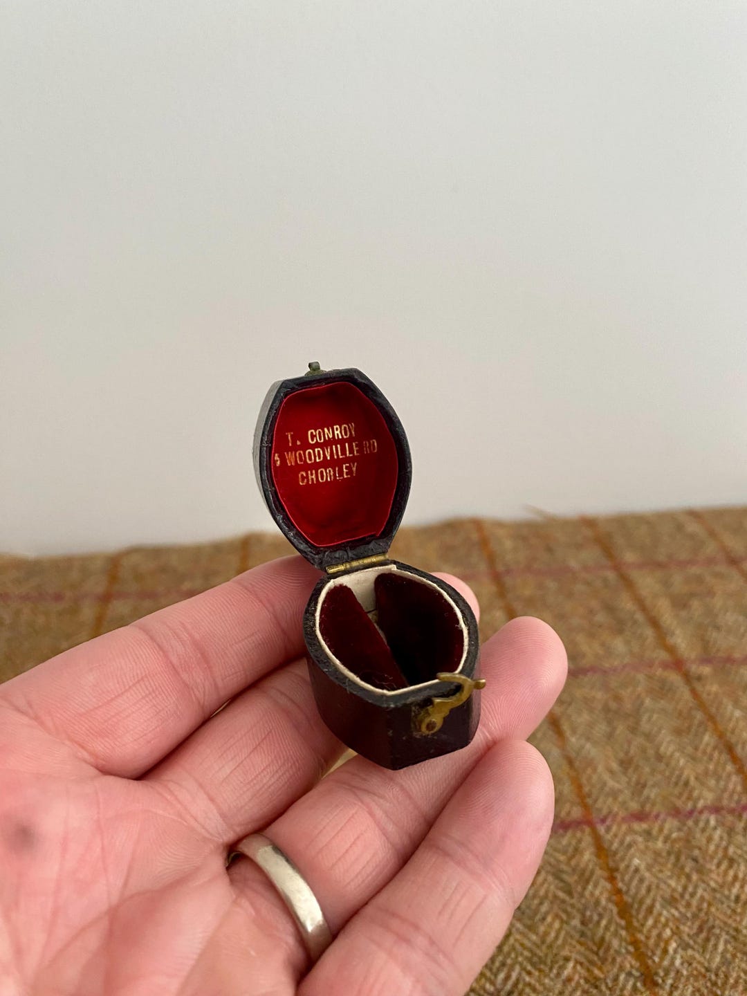 Victorian Leather Ring Box. Small Antique Jewelry Box. Vintage ...