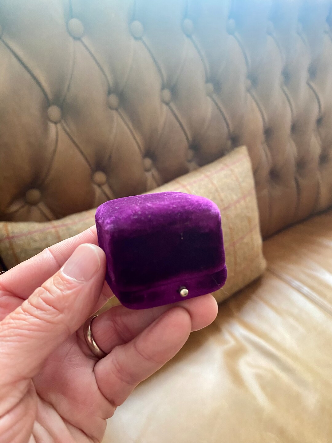 Beautiful Antique Ring Box. Purple Velvet Vintage Ring Box. Vintage ...