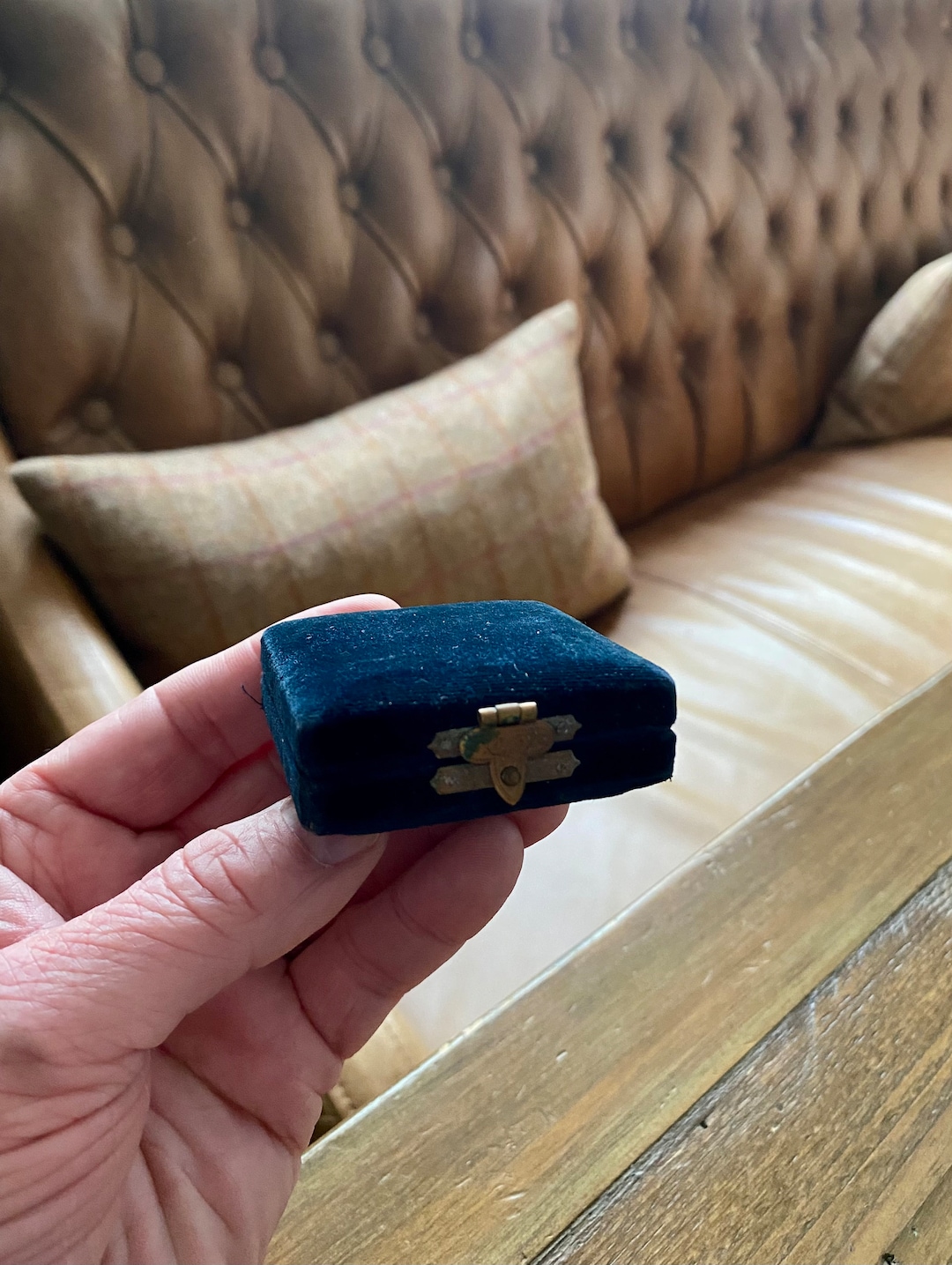 Velvet Antique Jewelry Box. Vintage Jewellery Box. Antique Brooch Box ...