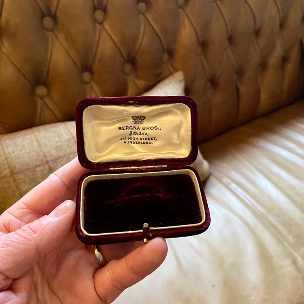 Antique Jewelry Box - Etsy