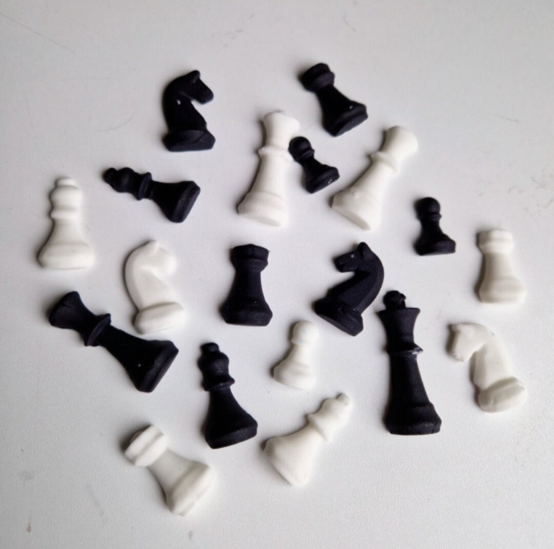 12 Edible Chess Cake/cupcake Toppersfondant Icing Party - Etsy