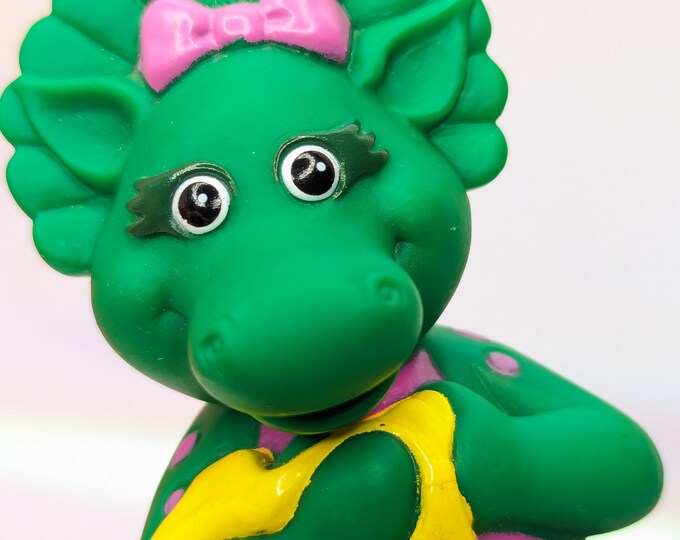 Barney & Friends Baby Bop Holding Blanket Toy PVC Figurine 1993 Lyons ...