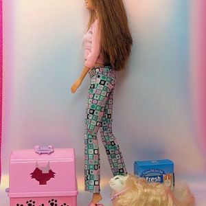 Barbie Kitty Fun Doll 2000 Mattel 28866 Brunette Barbie With ...