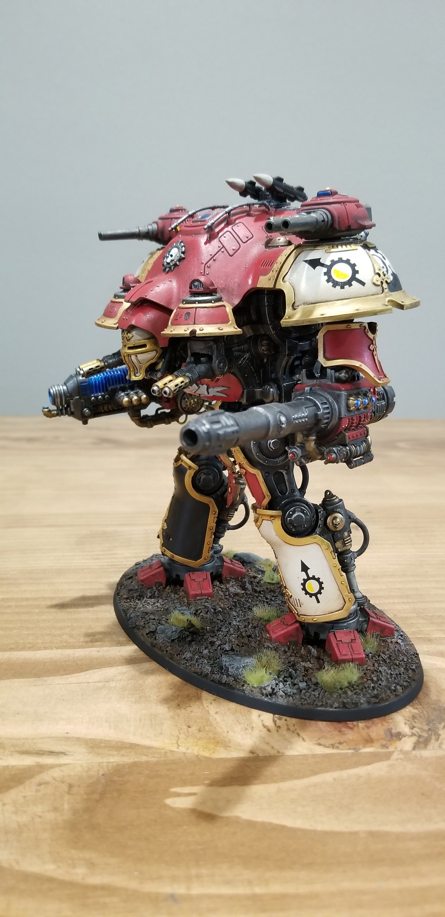 Imperial Knight Castellan Warhammer 40k PAINTED - Etsy