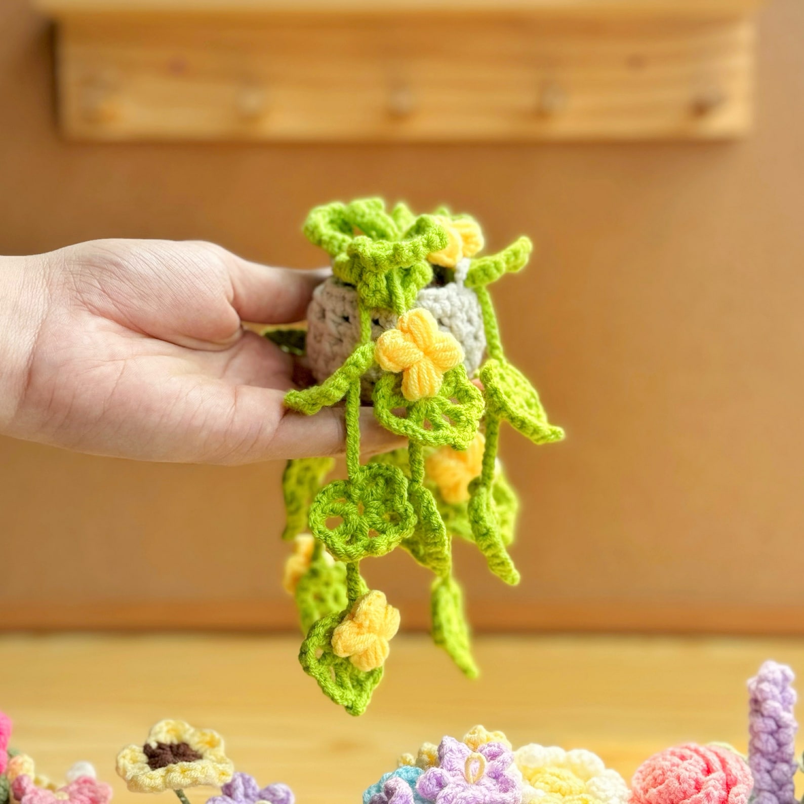 Drooping Montera Flower Crochet Pattern, Plant Crochet Pattern, Hanging ...