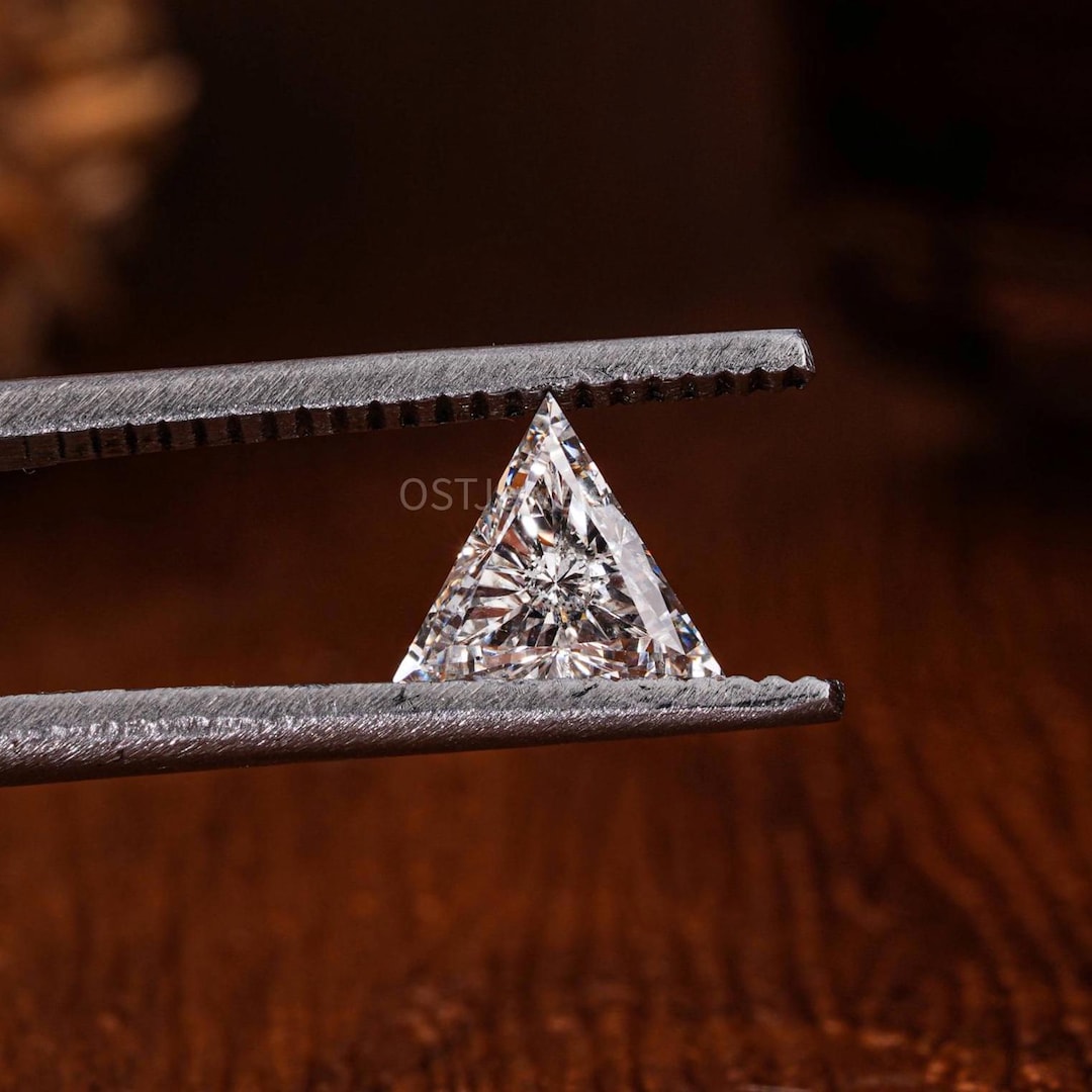 Trilliant Cut Diamond Triangular Brilliant Shape Unique Trillion Cut ...