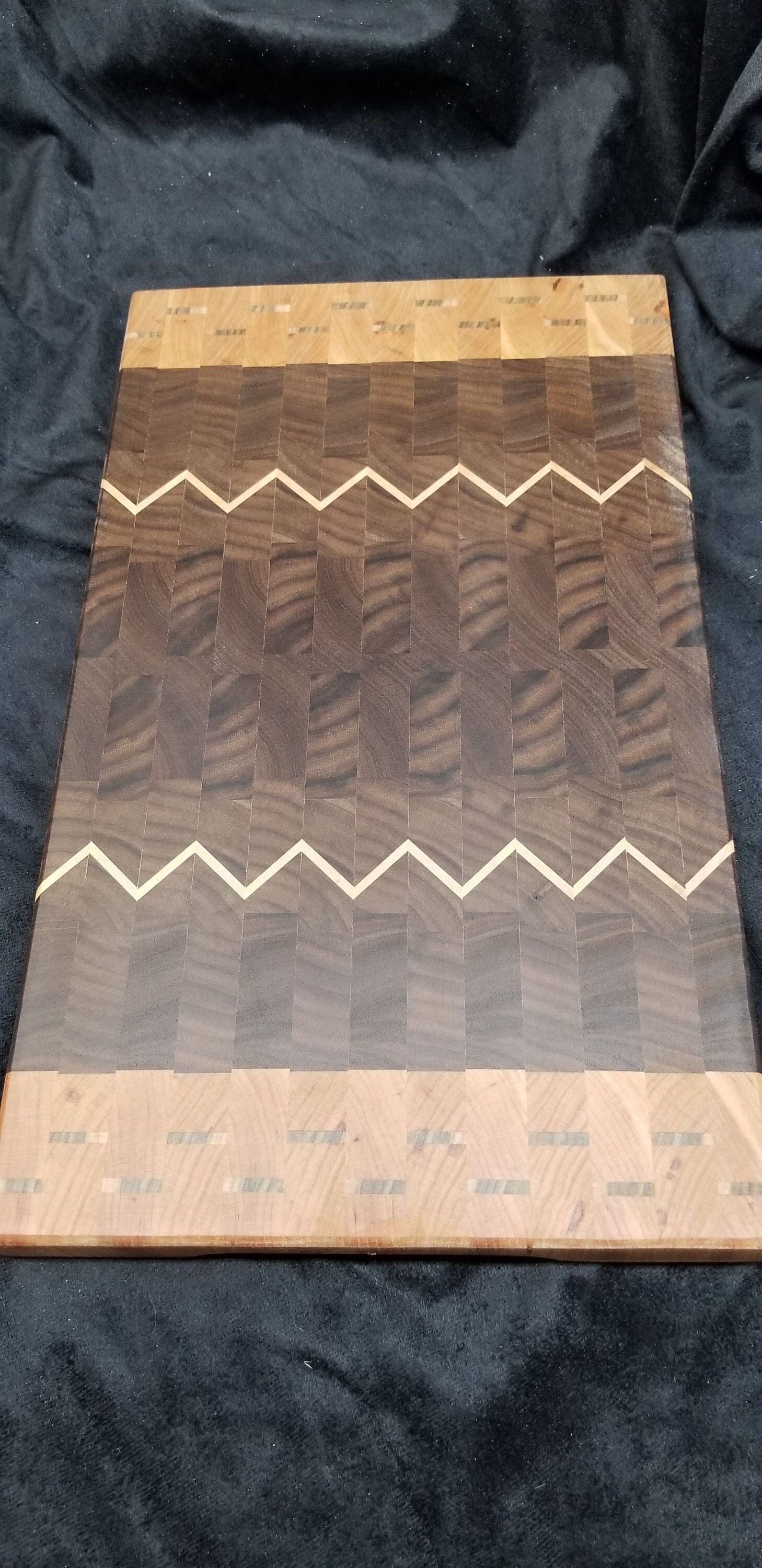 Walnut End Grain Cutting Board With Maple and Cherry Highlights - Etsy