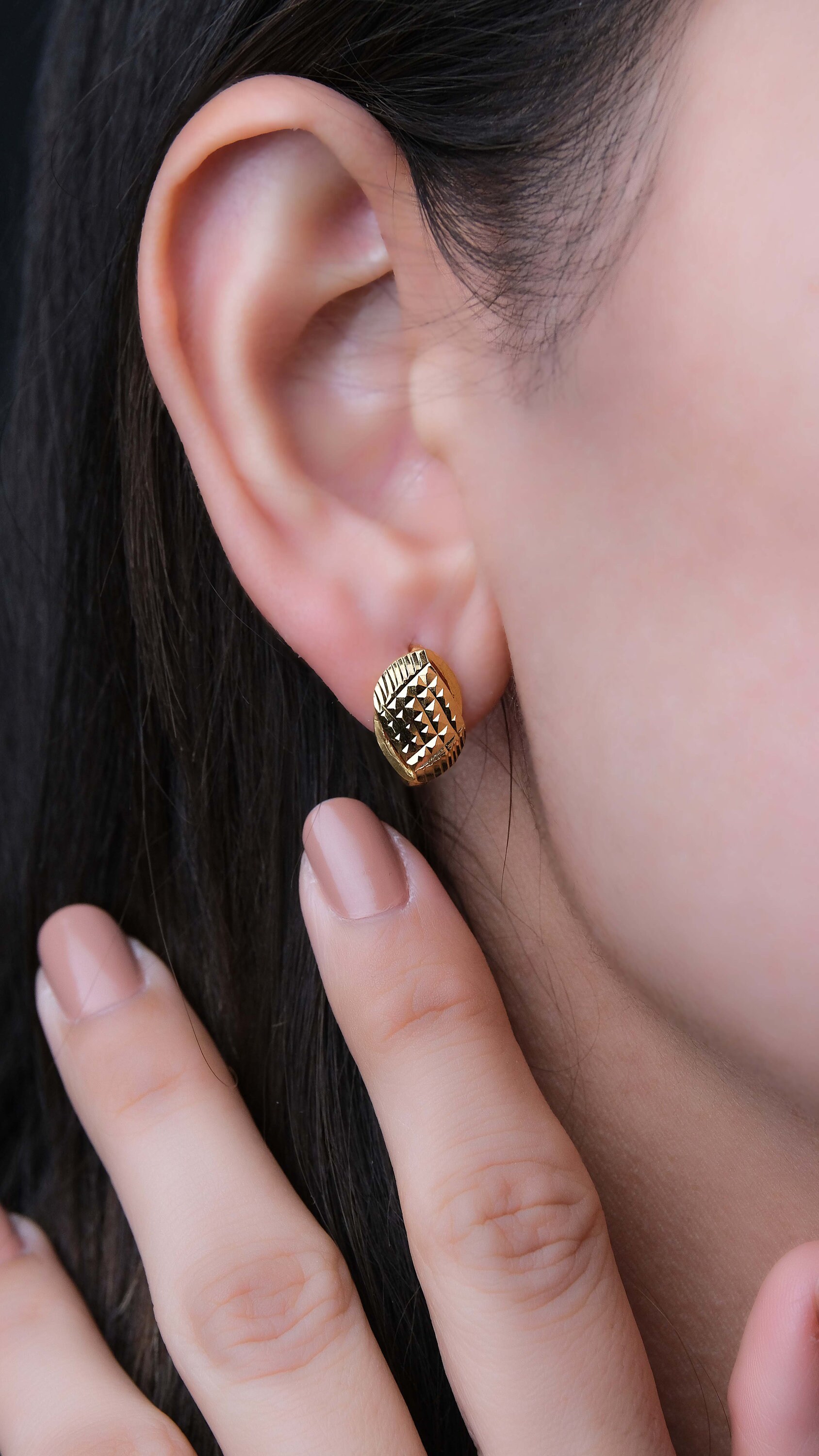 22k Solid Gold Rhombus Shaped Engraved Earrings, J Type Diamond Pattern ...