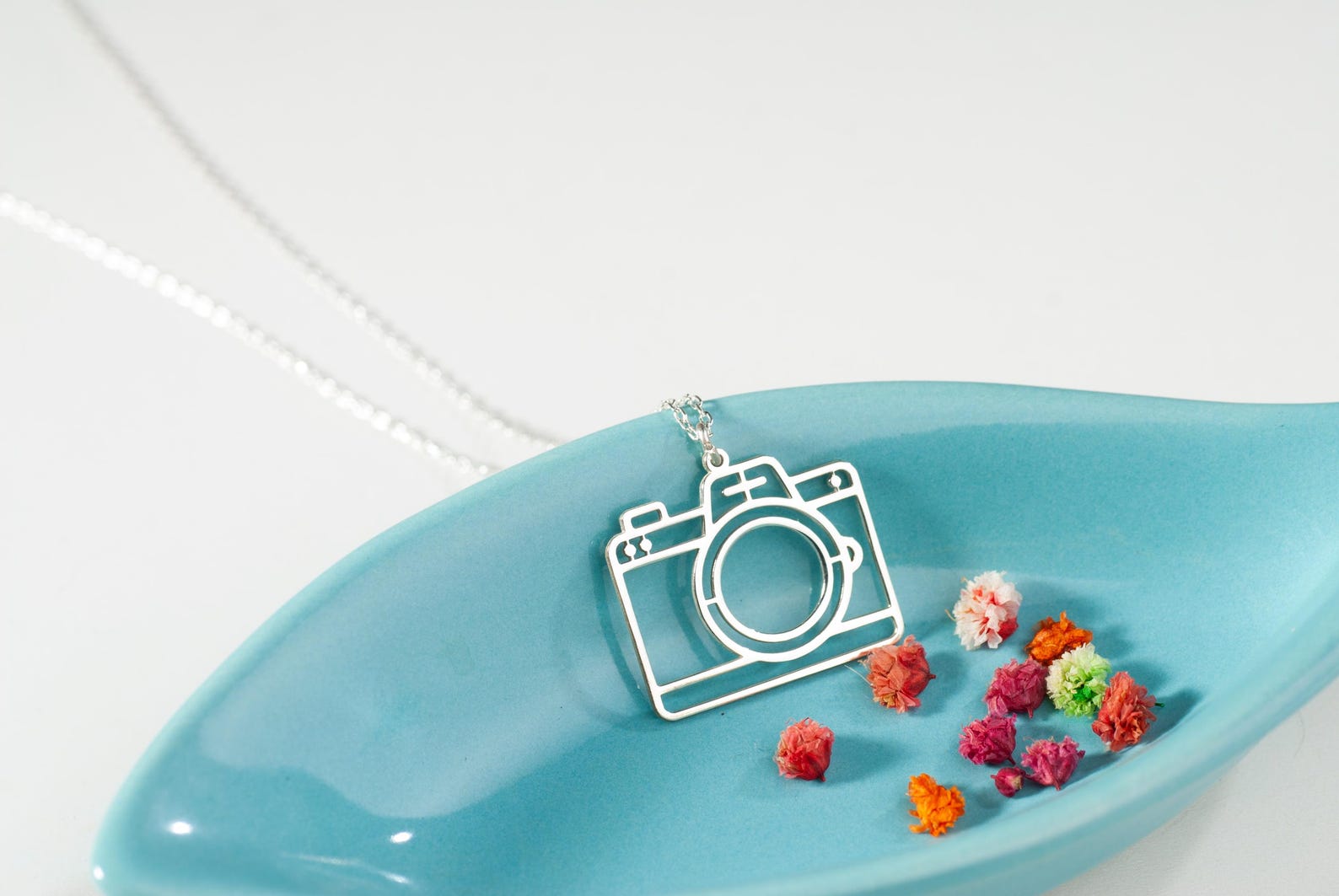 Sterling Silver Camera Necklace, Photographer Gift - Etsy