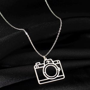 Sterling Silver Camera Necklace, Photographer Gift - Etsy