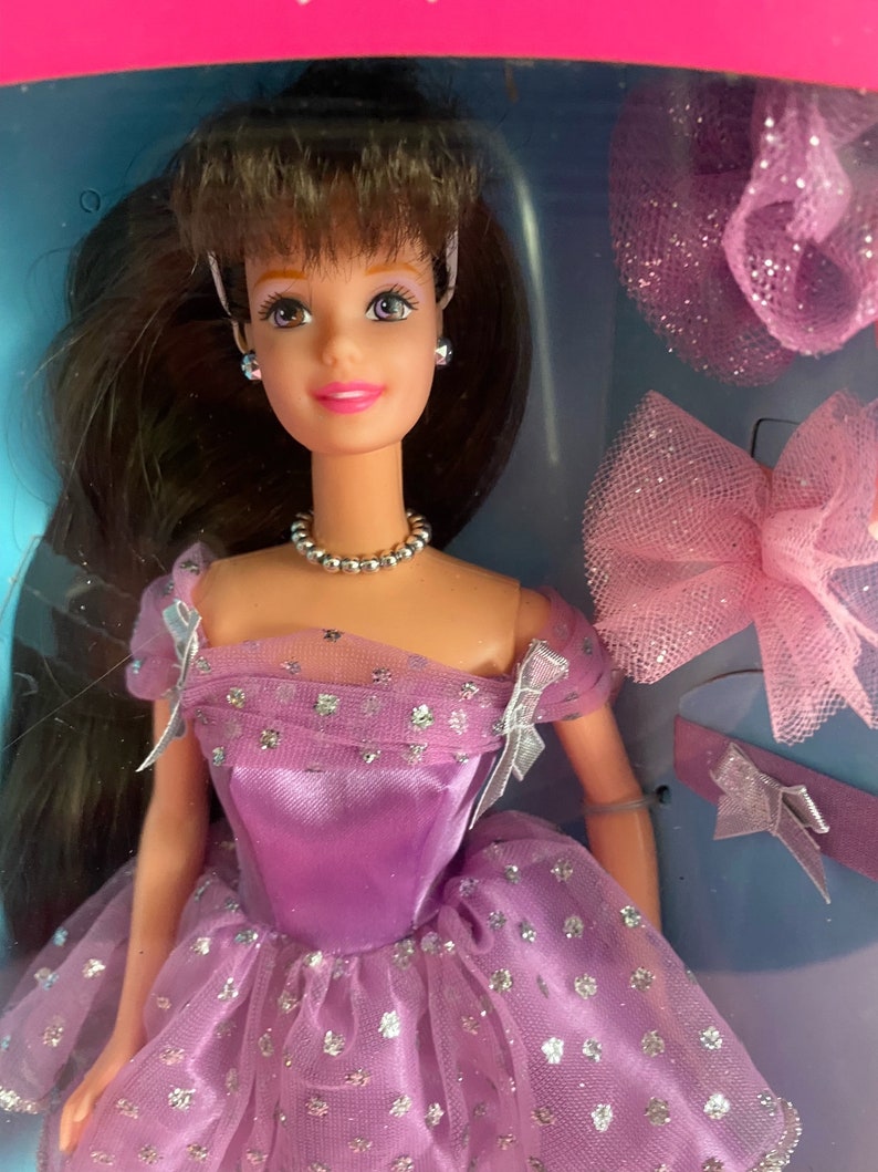 Vintage 1996 Walmart Special Edition Pretty Choices Brunette Barbie ...