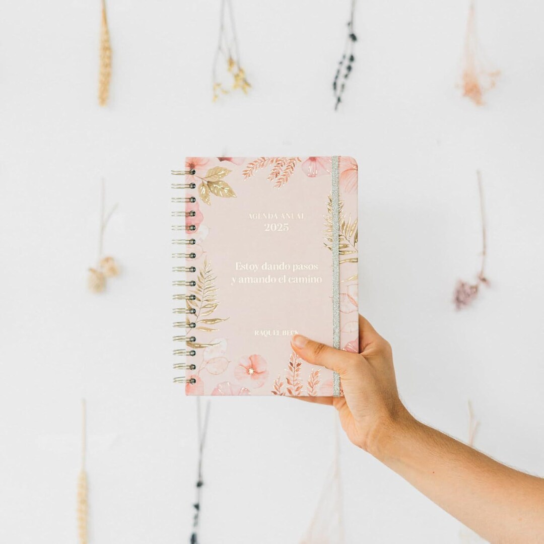 2025 Week-view Diary A5 Raquel Beck 2025 Week-view Diary in Spanish ...