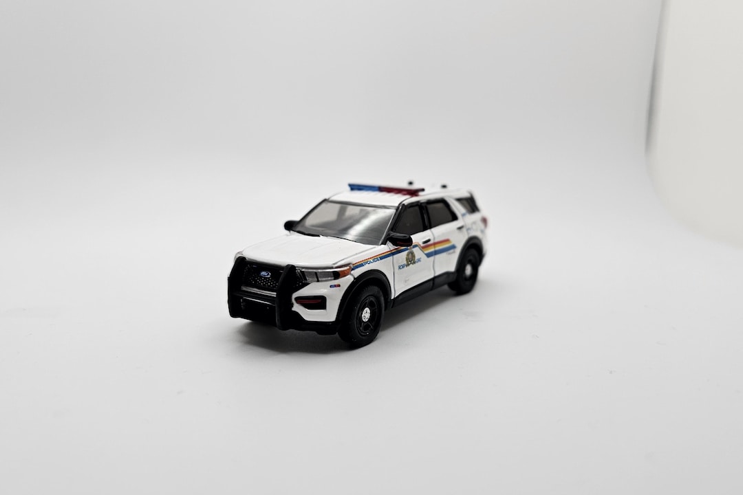 Custom Police 1/64 Scale RCMP Diecast Police Interceptor Explorer - Etsy