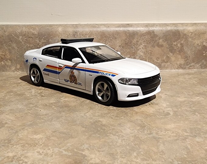 Custom 1/27 Scale RCMP Police Diecast - Etsy