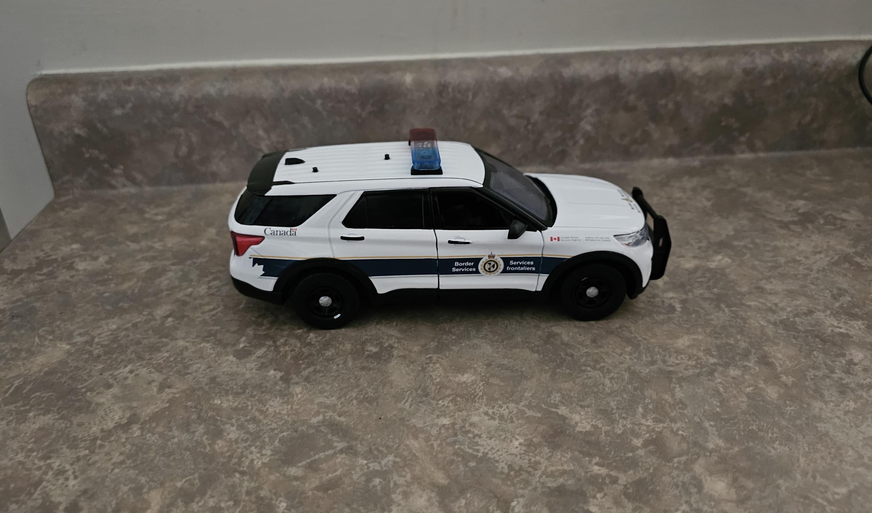 Custom 1/24 Scale CBSA Police Style Explorer Diecast Lights and Sounds ...