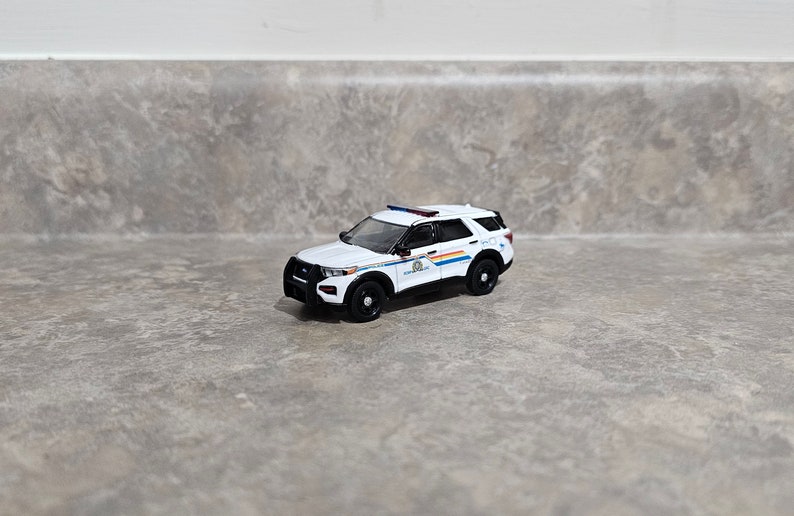 Custom Police 1/64 Scale RCMP Diecast Police - Etsy