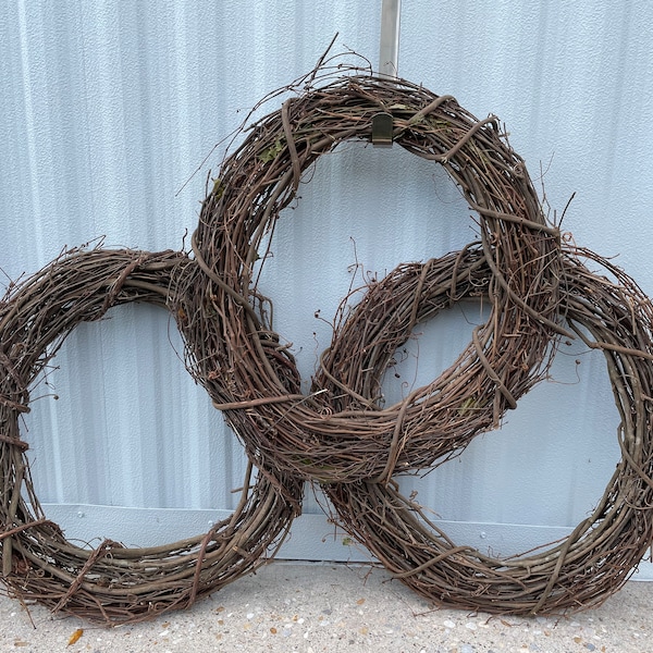 Natural Grapevine - Etsy