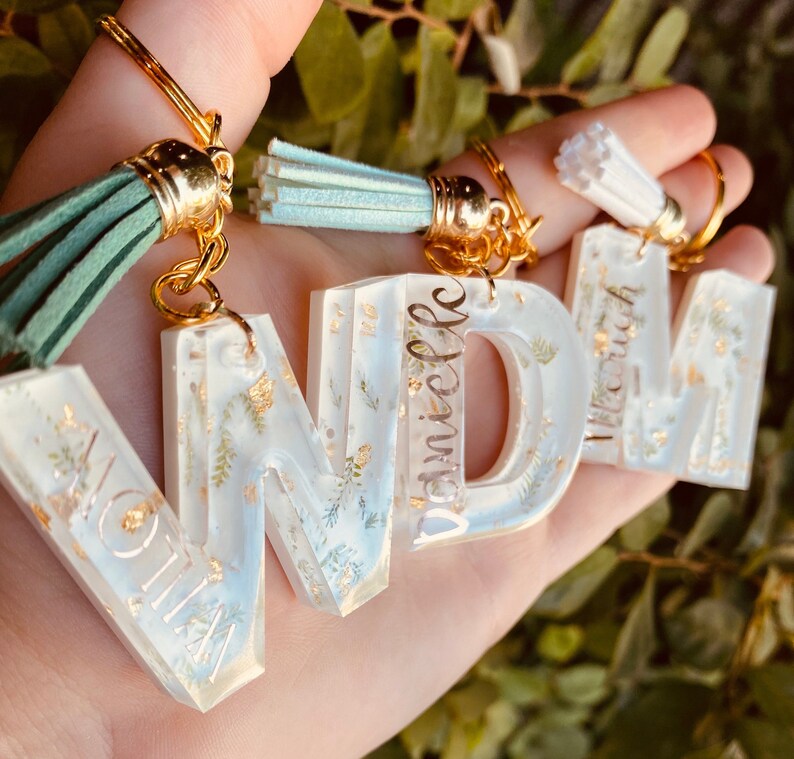 NATURE INITIAL Keychain-custom Resin Keychain-nature Inspired - Etsy