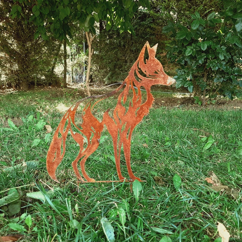 Rustic Metal Fox Garden Stakes Whimsical Yard Sculptures for Outdoor ...