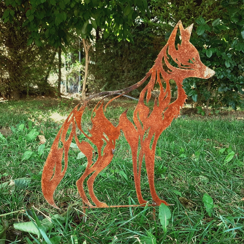 Rustic Metal Fox Garden Stakes Whimsical Yard Sculptures for Outdoor ...