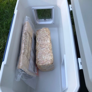 Coleman Cooler Feral Cat Shelter – All Weather Outdoor Cat House - Etsy