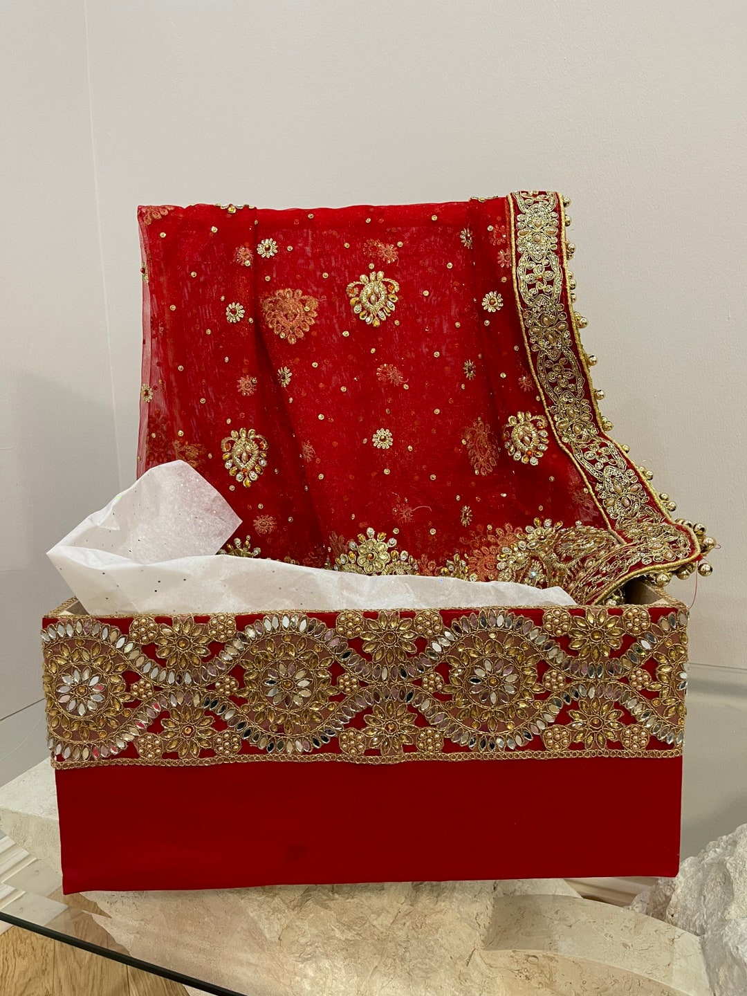Chunni Hamper HEAVY BORDER - Etsy