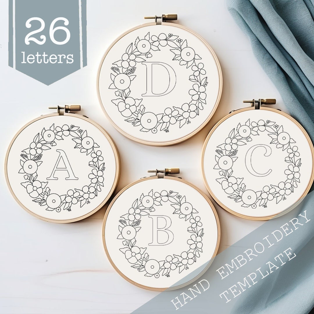 Modèle de broderie alphabet couronne, art de la broderie lettre ...