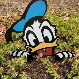 Peeking Donald Duck Yard Sign - Peeking Daisy Duck Yard Decor- Donald ...