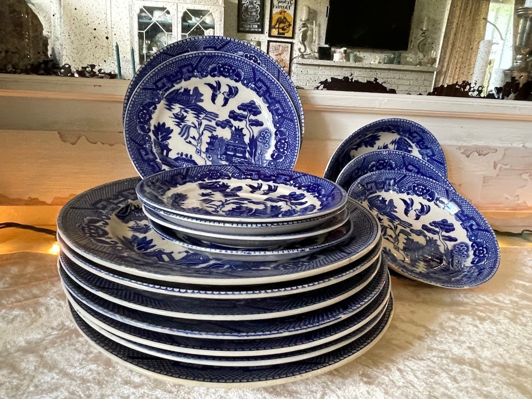Antique Blue Willow Dinner Plates, Coffee/tea Saucers Small Bowls ...