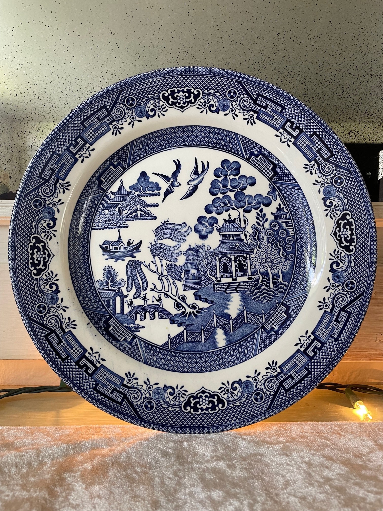 Churchill Blue Willow, Plates, Hors D'oeuvre, Teacups and Saucers ...