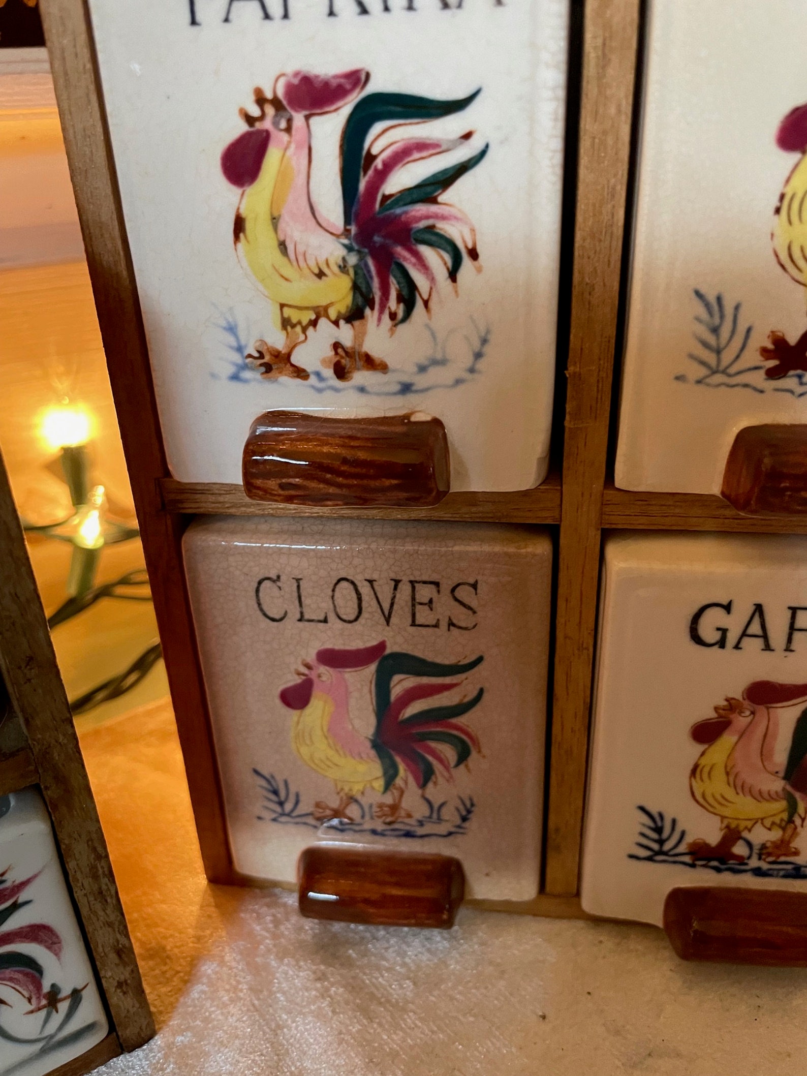 MCM, COTTAGECORE, Ceramic/wood Spice Rack ROOSTER Fred Roberts Co., San ...