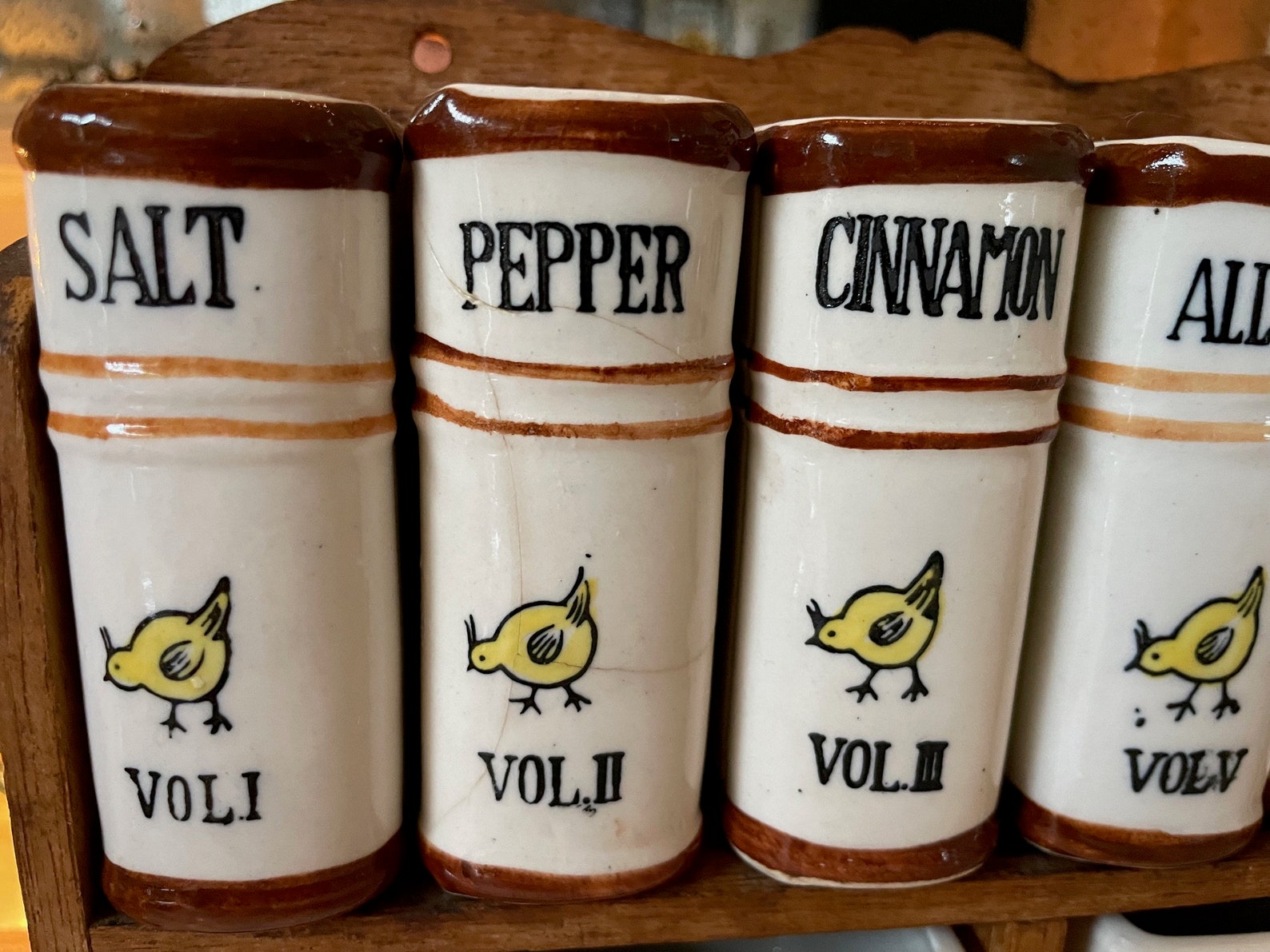 MCM, COTTAGECORE, Ceramic/wood Spice Rack ROOSTER Fred Roberts Co., San ...