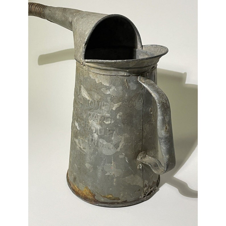 Vintage Galvanized Metal Oil Pour Can Flexible Spout 1/2 GAL LIQUID ...