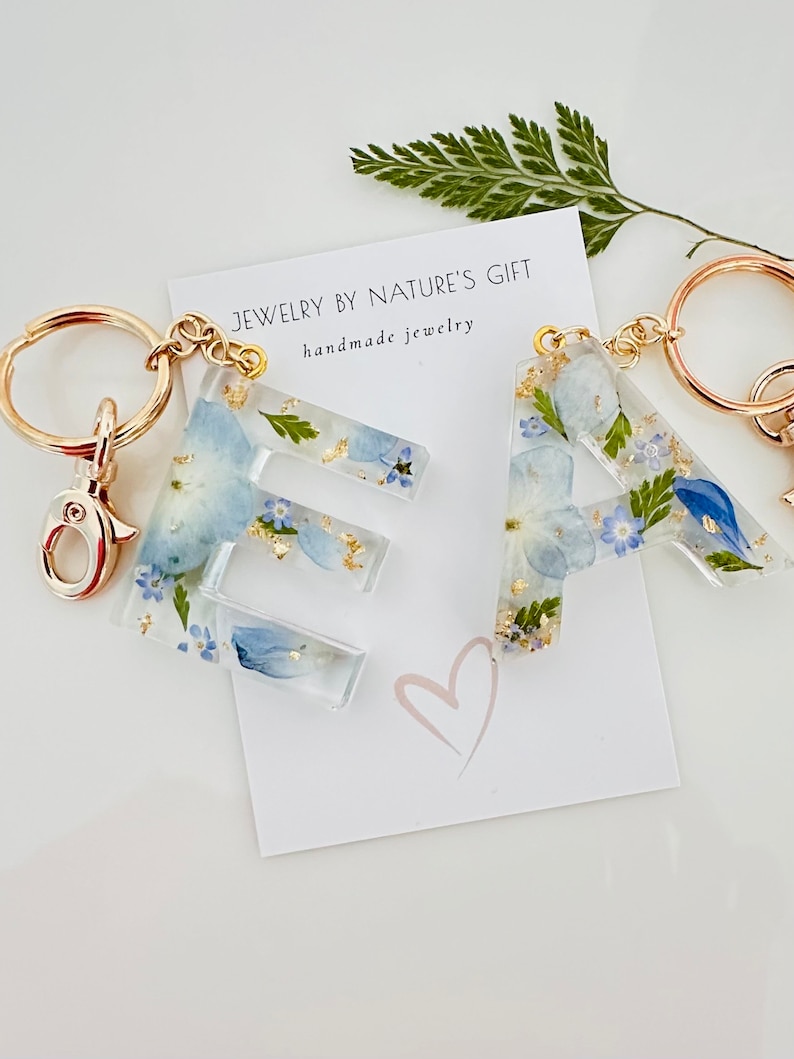 Custom Dried Flower Keychain, Bridesmaid Gift, Resin Floral Keyring ...