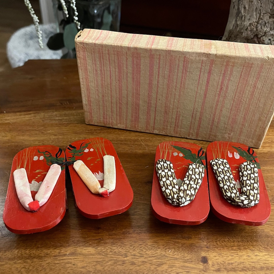 Vintage Wooden Miniature Asian Flip-flop Souvenir in Original Box - Etsy