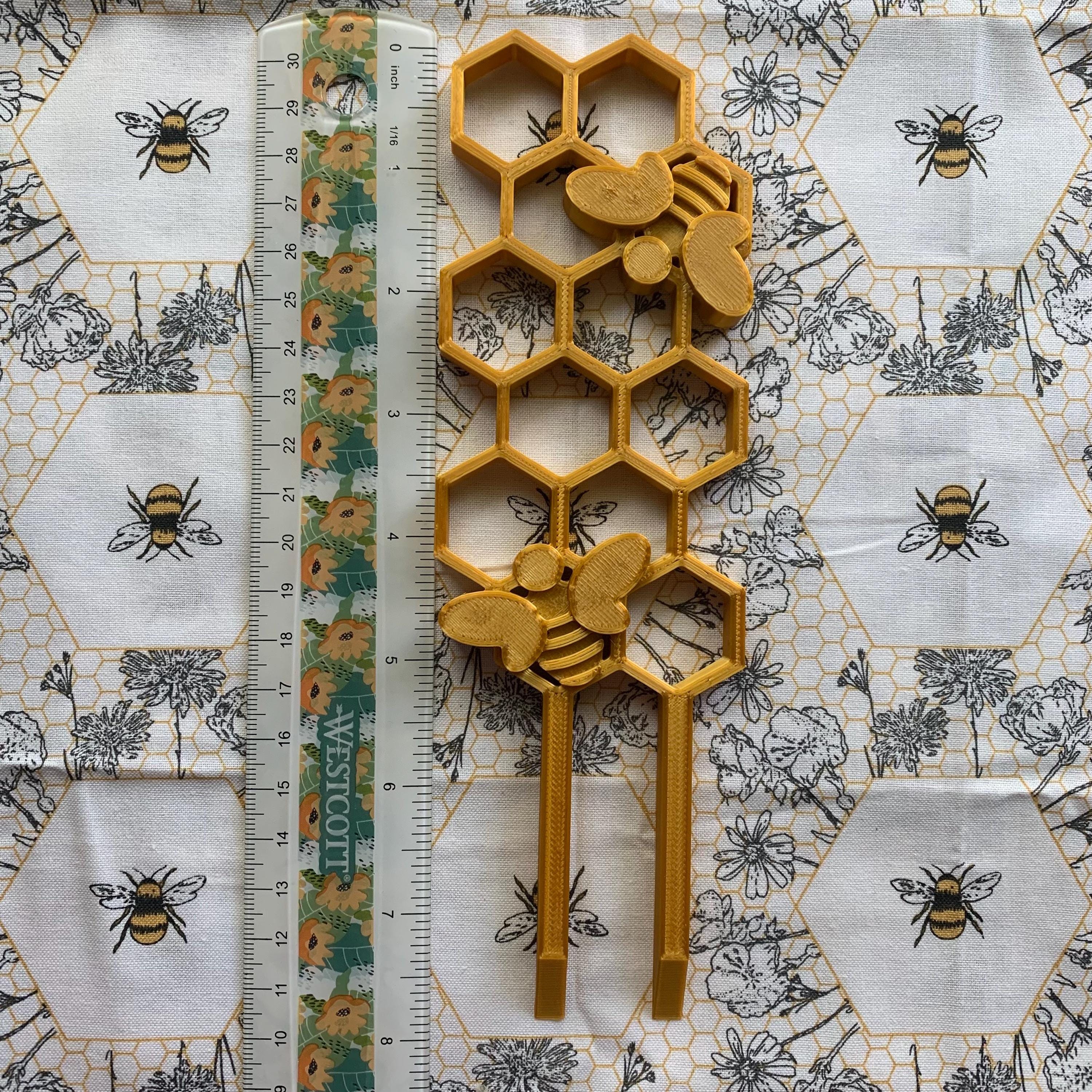 Honeycomb and Bee 3D Printed Planter Trellis Plant Support Planter Pal ...