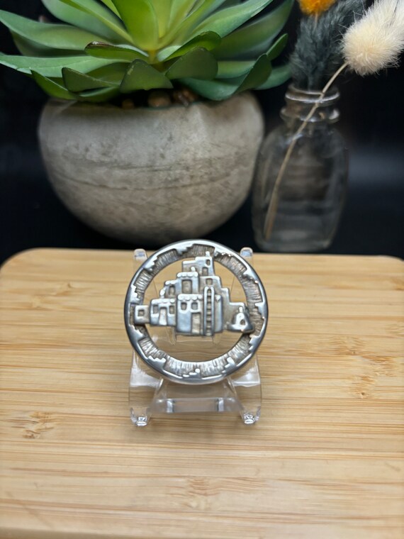 Silver Native American Pueblo House Circle Pin. Vinta… - Gem