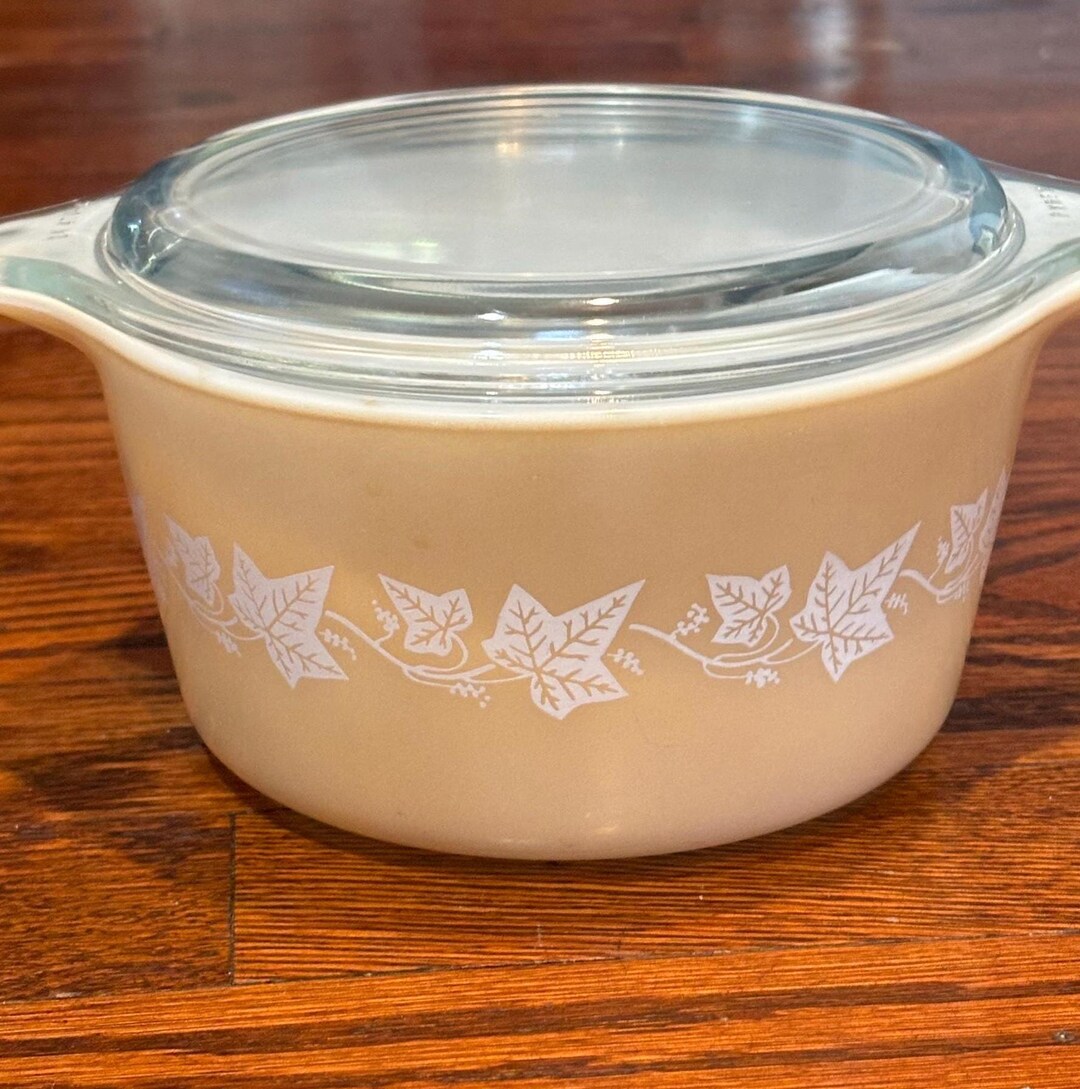 1960s Pyrex Quart With Lid in Ivy Sandalwood No 473 - Etsy