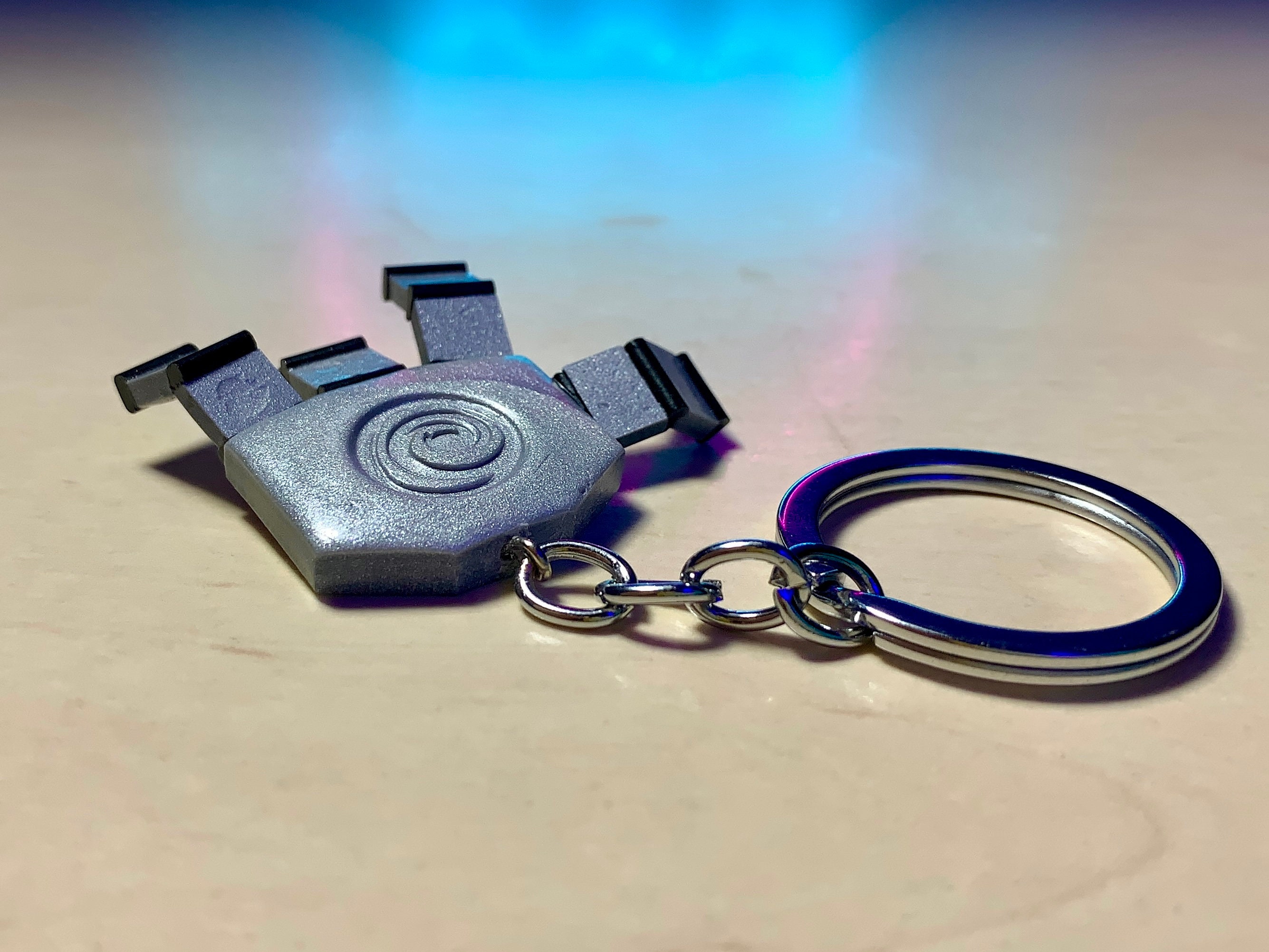 Handmade FNAF Keychain (CREEPY SILVER) - Etsy