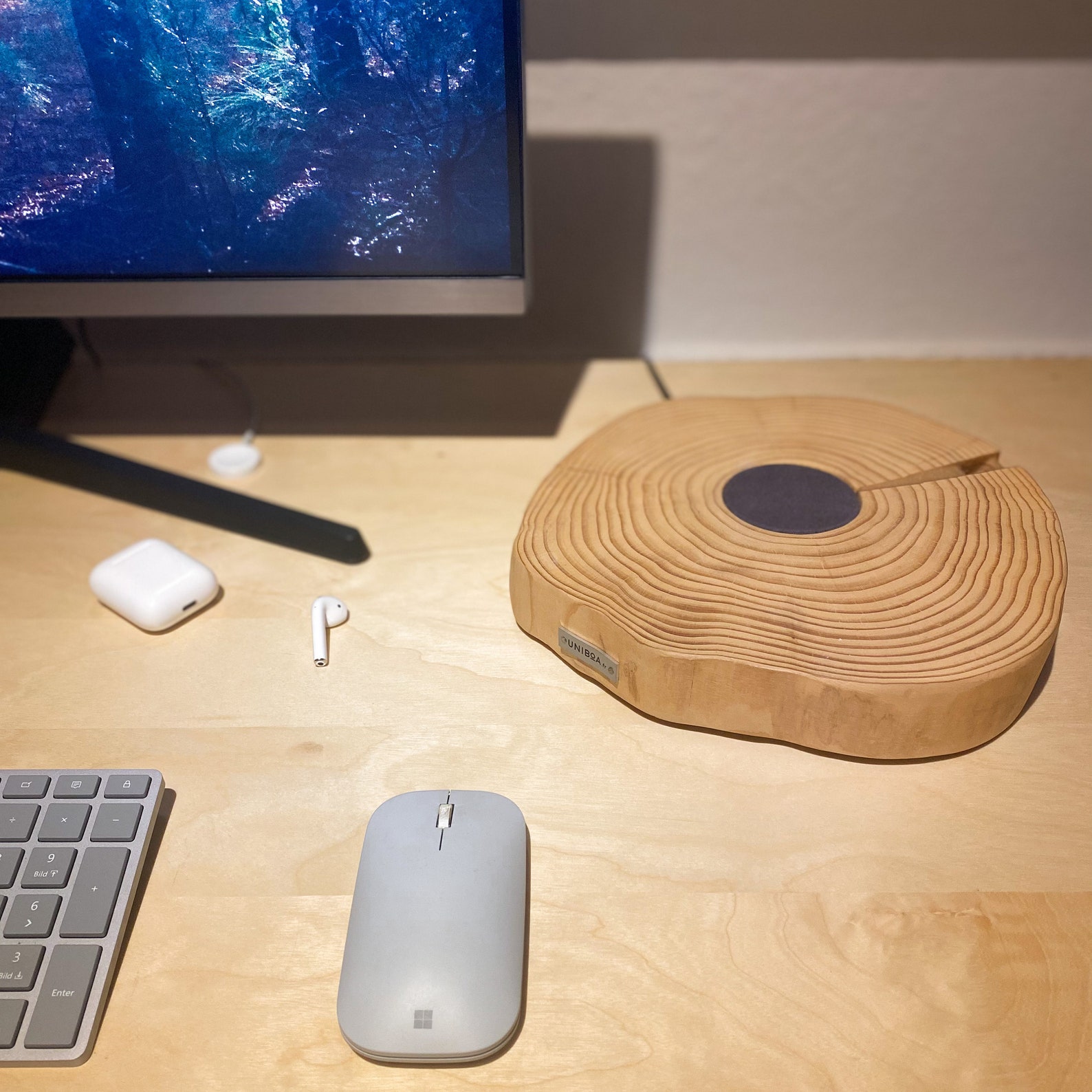 Unique and ECO Wooden Wireless Charger - UNIBOA Project Tech - Etsy