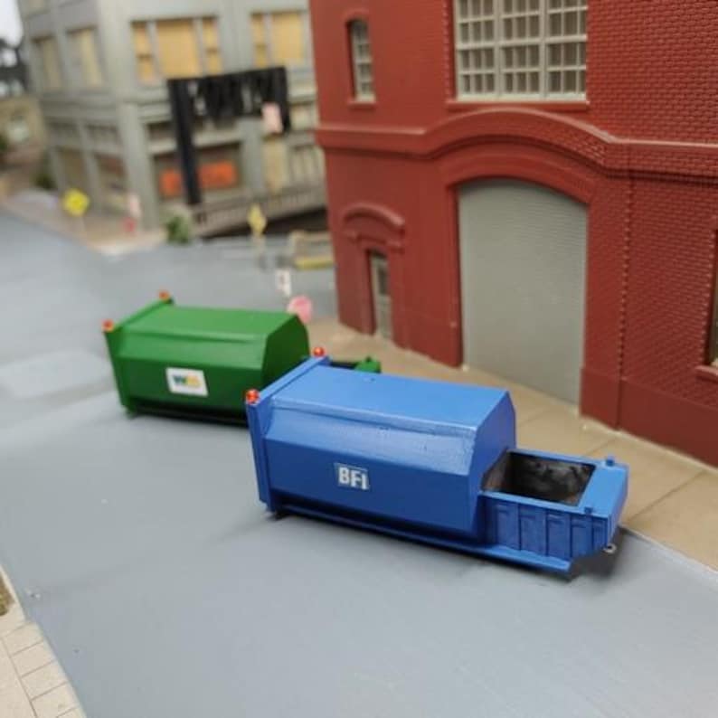 1/87 HO Scale Custom Built Set of 2 Roll off Trash Compactors - Etsy